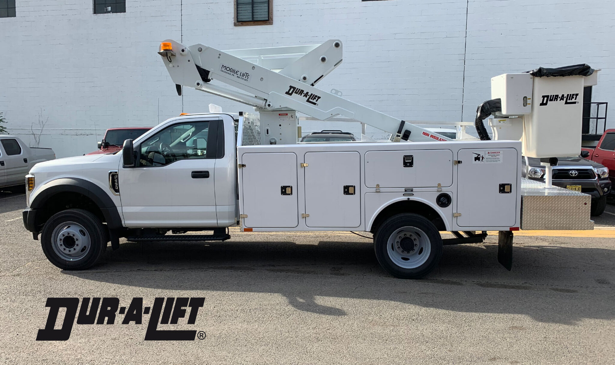 Ready to Roll Bucket Trucks and Bucket Vans For Sale - Bucket Trucks ...