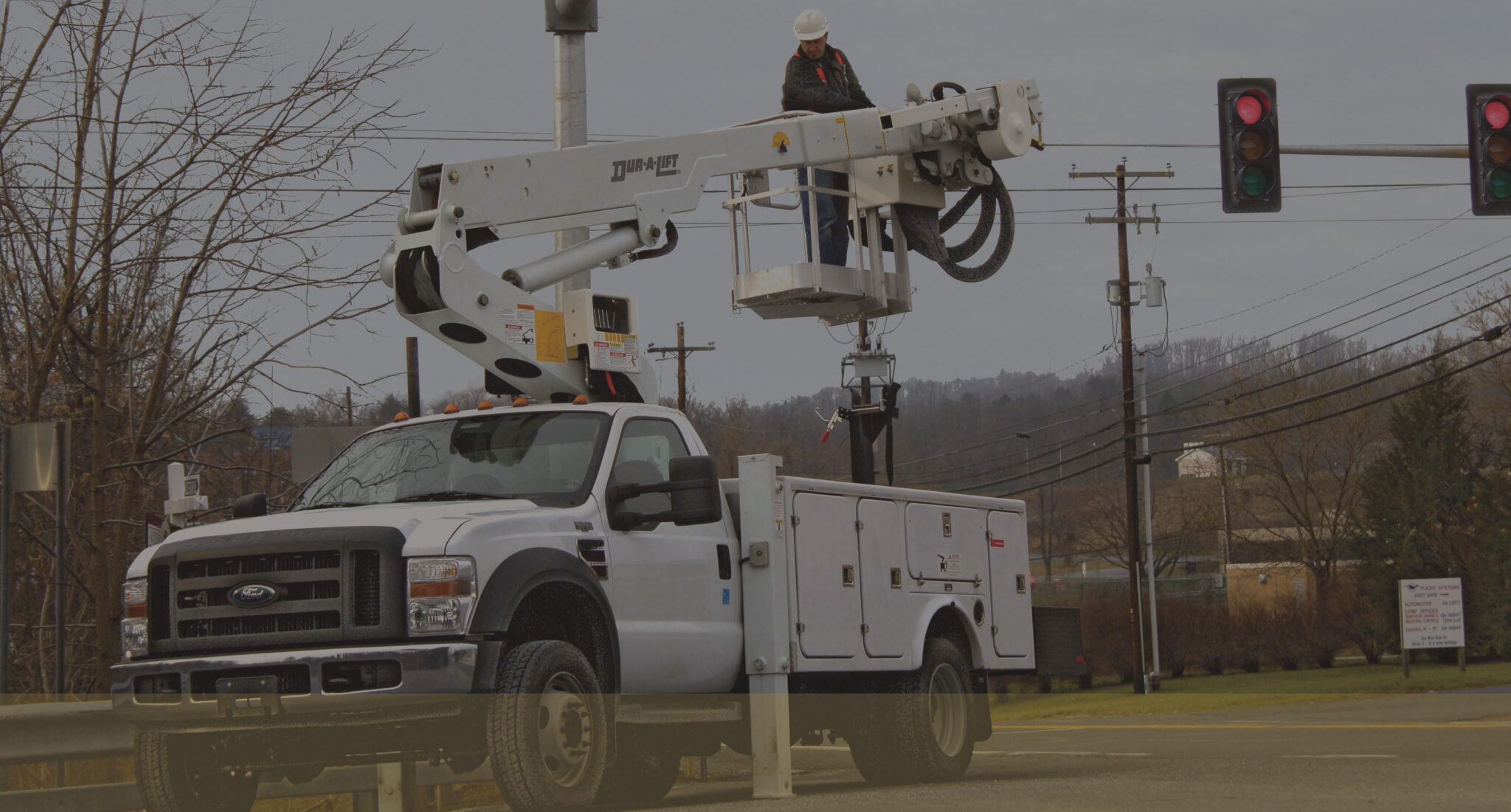 Telecommunications ♦ Dur-A-Lift Cable Placer DCP-36 ♦ Mobile Lifts, LLC ...