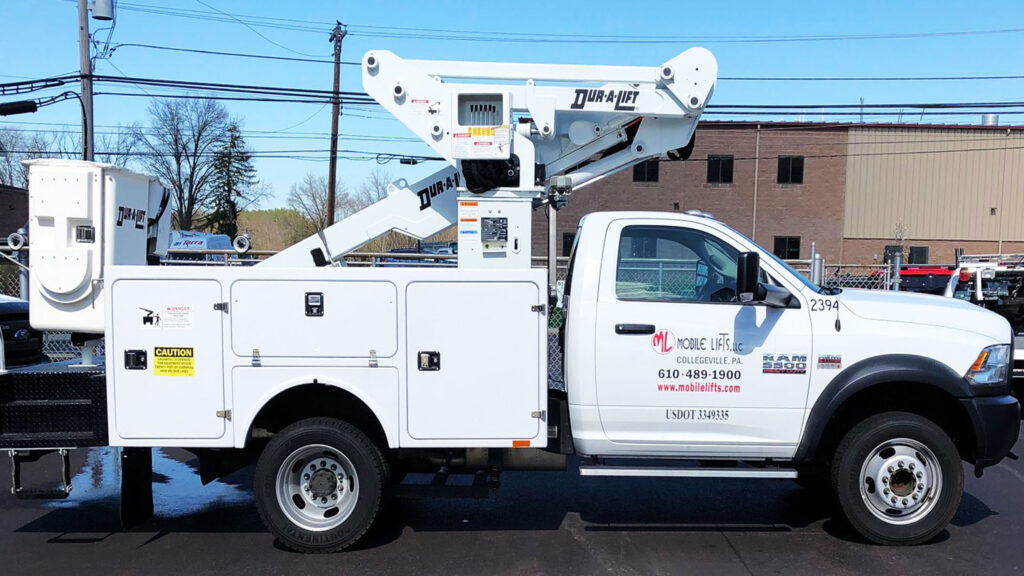 Bucket Truck Rentals - Bucket Trucks and Towing Equipment Sales and ...