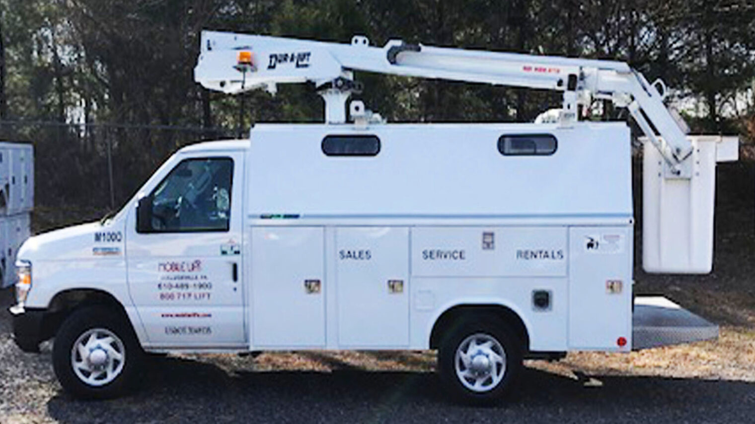 Bucket Truck Rentals - Bucket Trucks and Towing Equipment Sales and ...