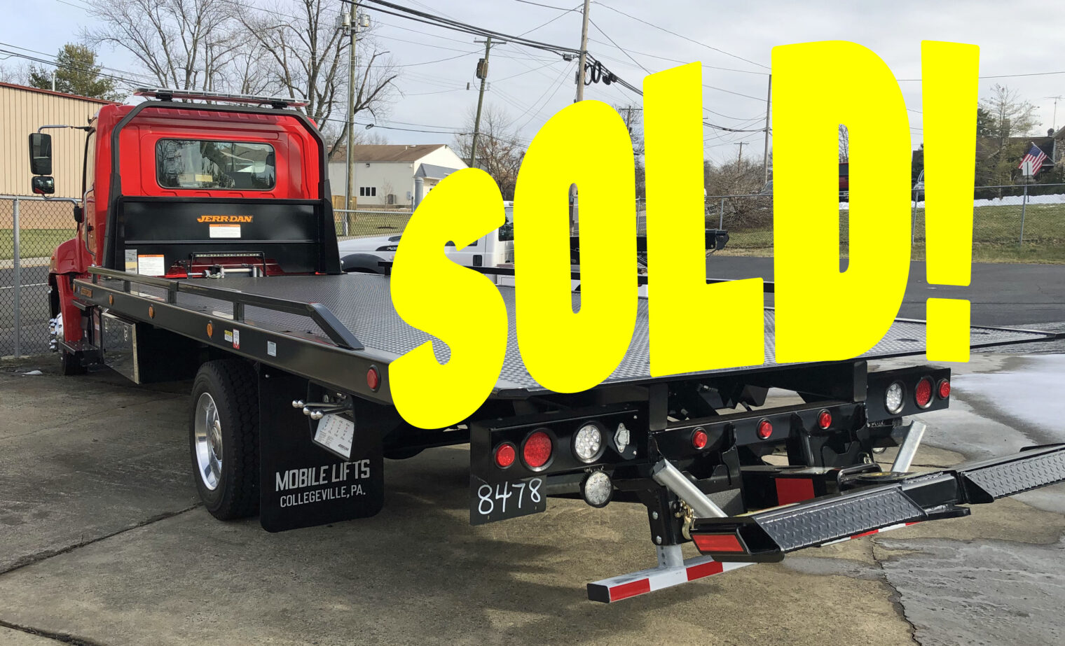 Rollback Flatbed Carriers - Bucket Trucks and Towing Equipment Sales ...